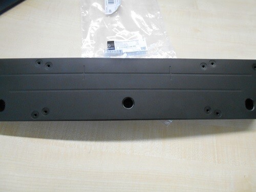 Kennzeichenblende Mercedes-Benz vorn E-Klasse W213 mit AMG Styling ...