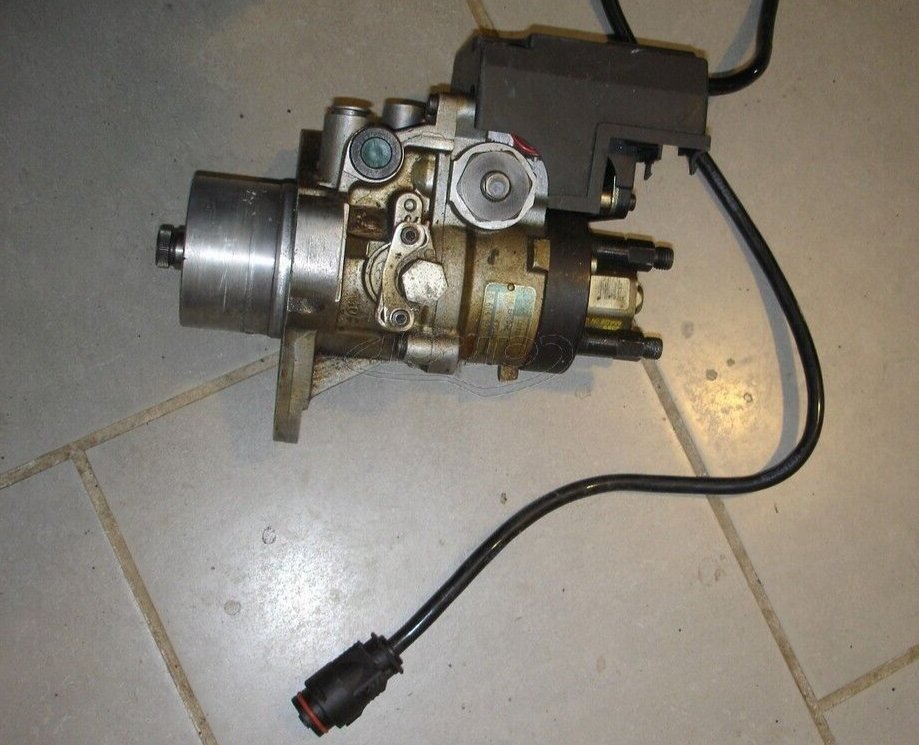 MERCEDES W202 Om604 Fuel Injection Pump A6040700001 for sale online | eBay