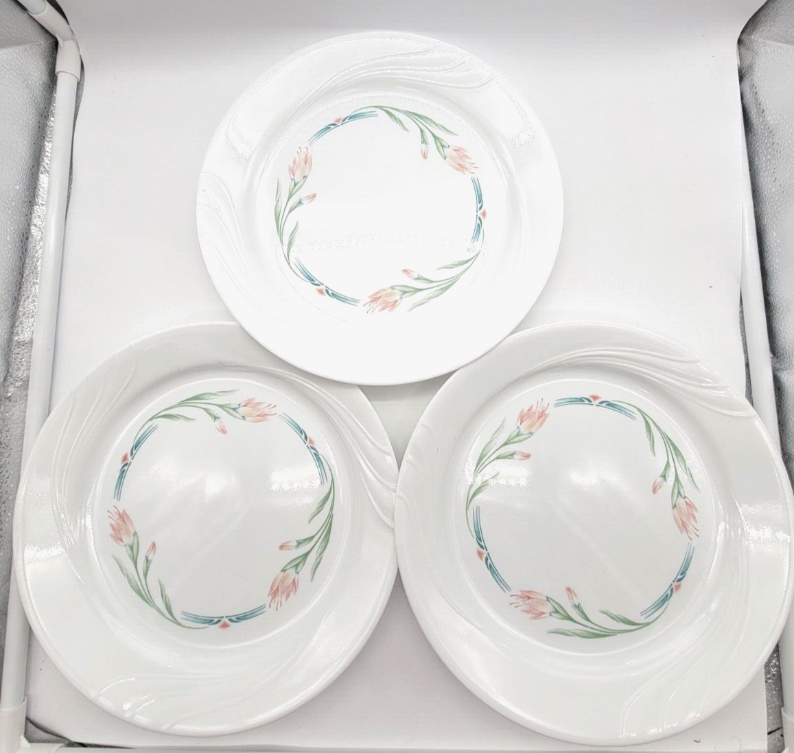 Corelle SPRING BREEZE Dinner Plates 10 1/4'' Pink Green Floral Swirl ...