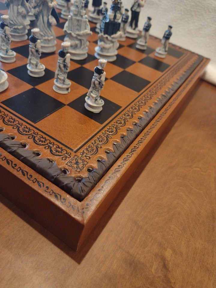 Vintage WW2 Hand Carved US Warships Sailors Naval Battle NIGRI Chess ...