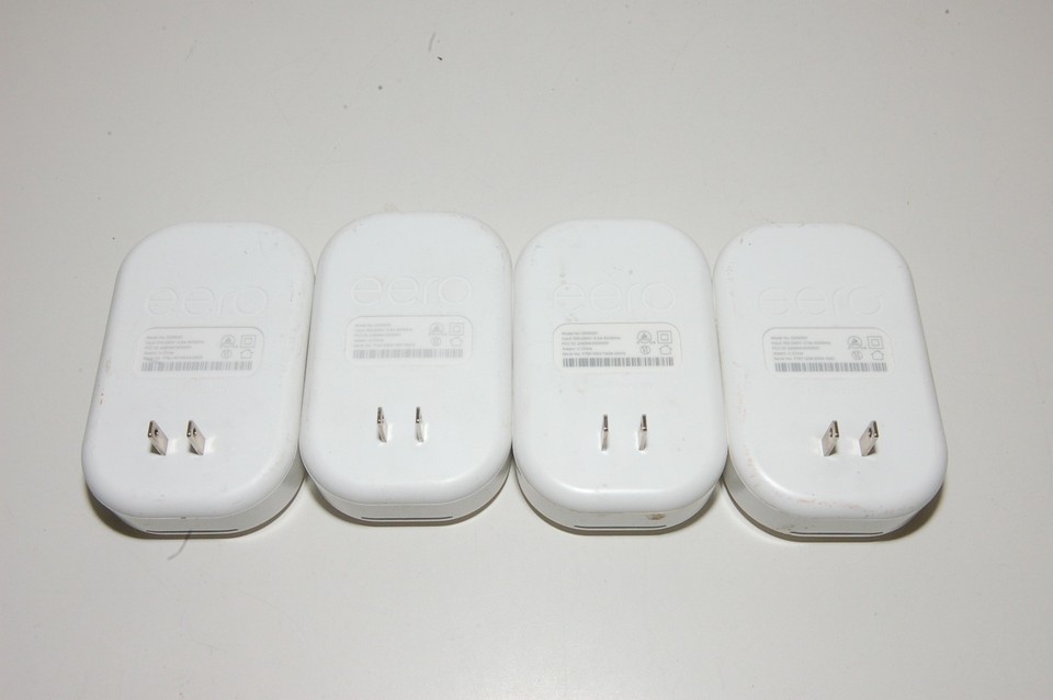 Lot of 4 Eero D010001 Beacon Mesh WiFi Range Extender | eBay