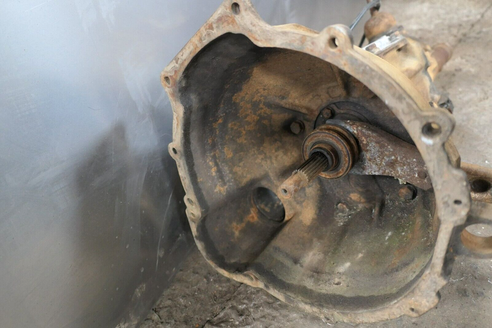 Ford 105E 107E Anglia Prefect 3 Rail Gearbox With Bellhousing Speedo ...