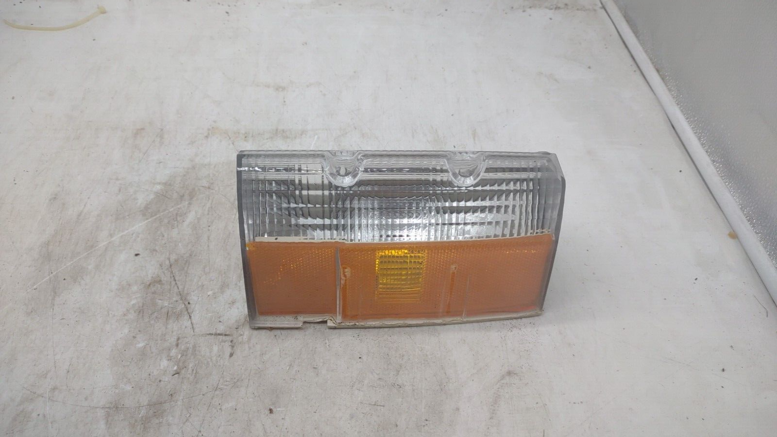 Ford D5AZ-13201-A Full Size Driver Left Side Park Turn Signal Head ...