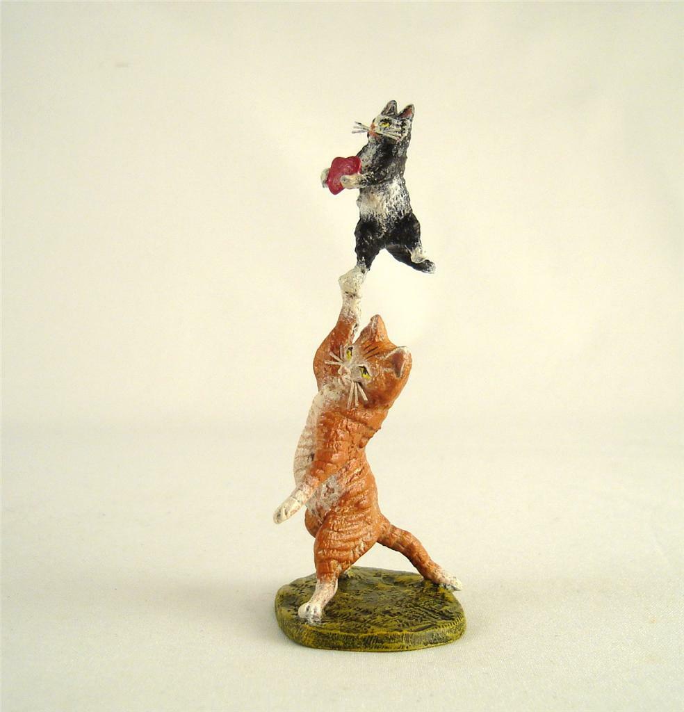 Vienna Bronze CAT ACROBATS - Mother and Kitten with Heart Bermann Brass ...