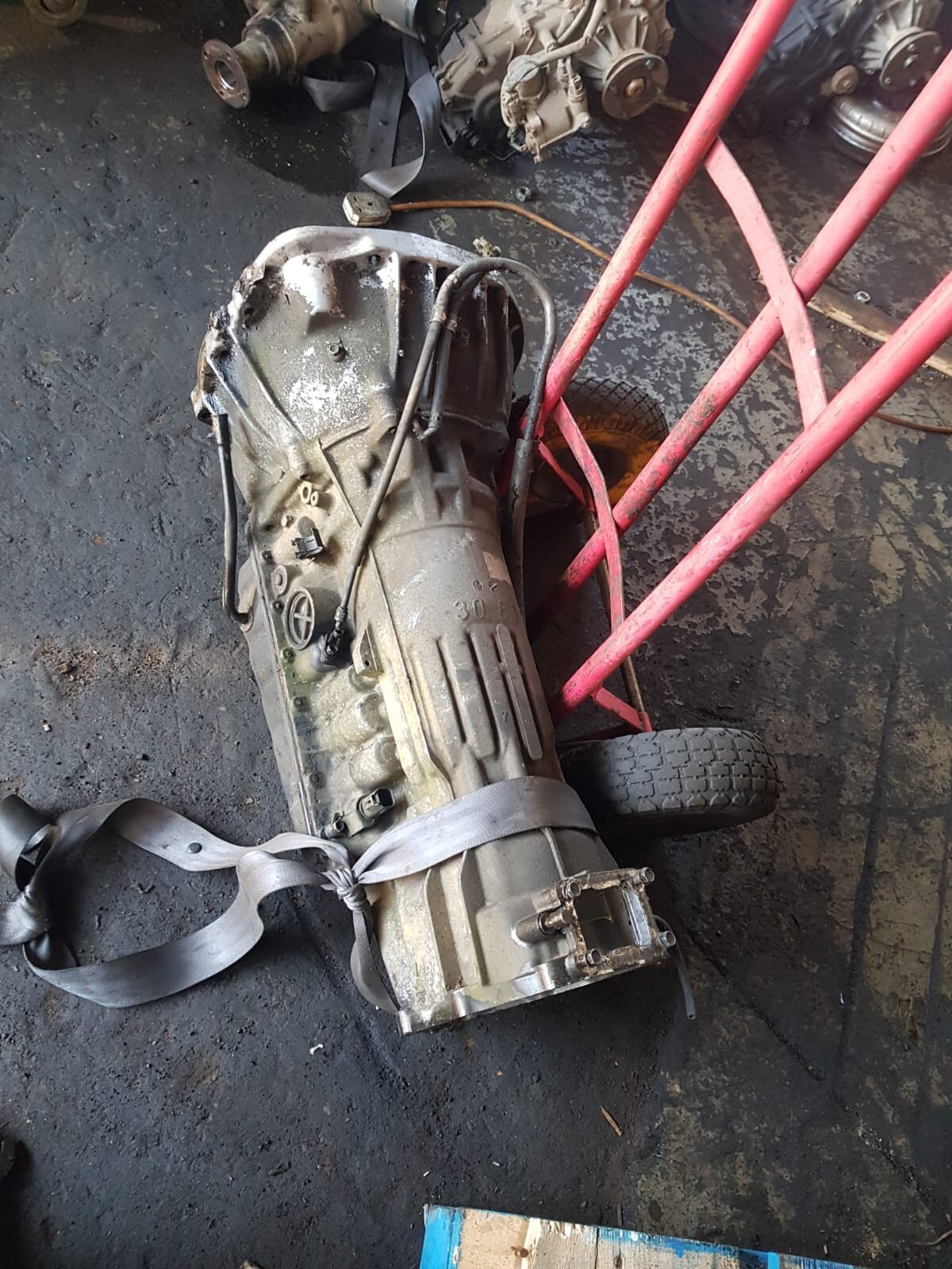 Toyota Hilux Surf Gen2 Gear Box Gearbox 2.4 Auto | eBay UK