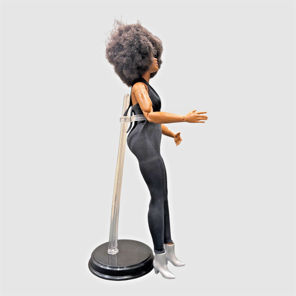 Barbie Signature Looks Doll Model 2 – Made To Move – Boxed – Read ...