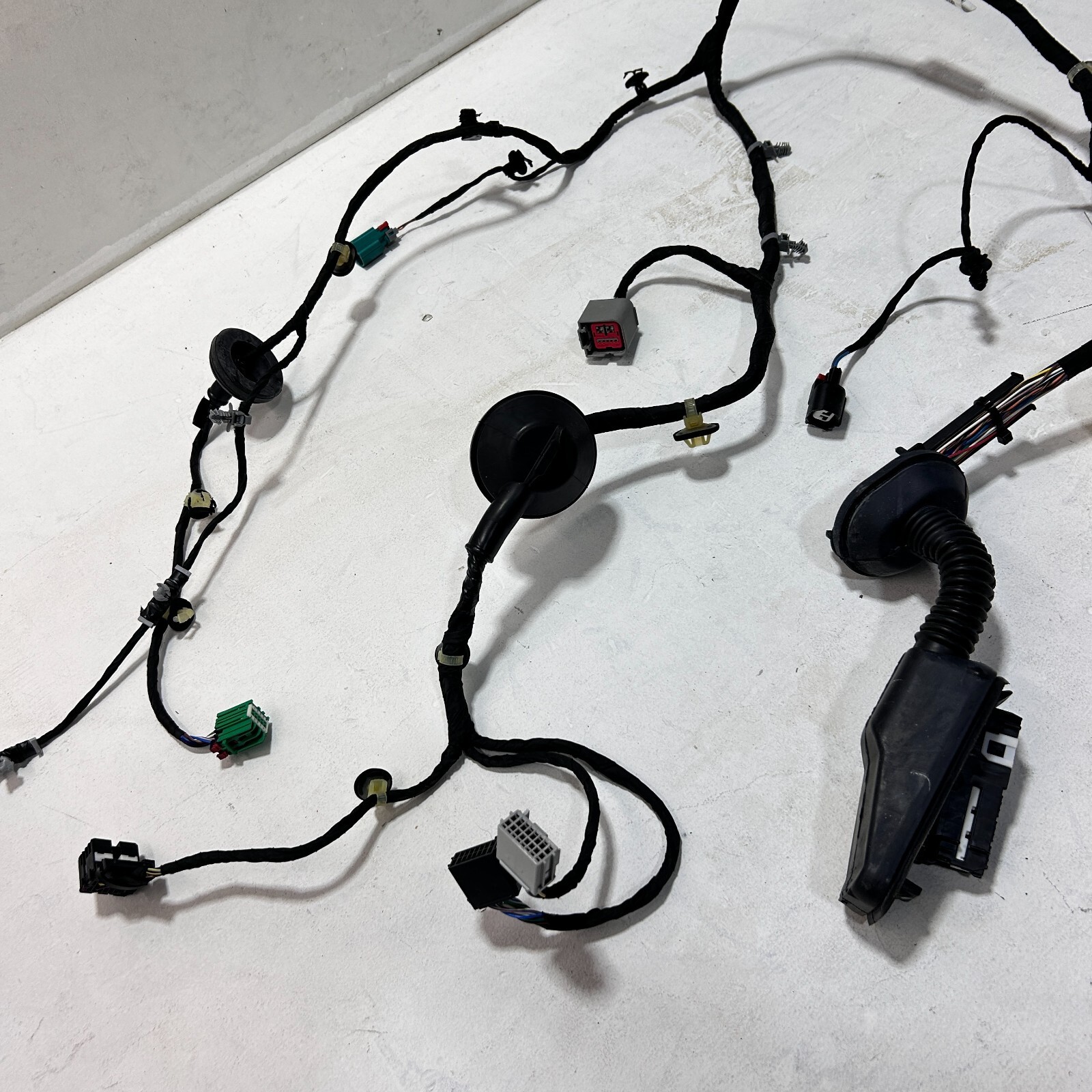 Front Left / Driver Side Door Wire Wiring Harness GMC Terrain 2018-2019 ...