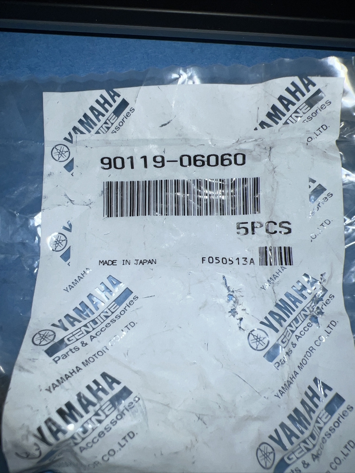 Genuine Yamaha OEM Bolt With Washer 90119-06060-00 New | eBay