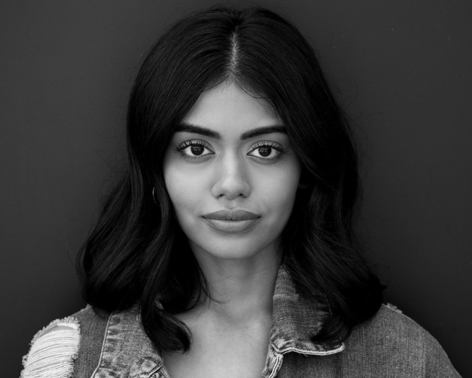 MEGAN SURI 8x10 PHOTO * | eBay