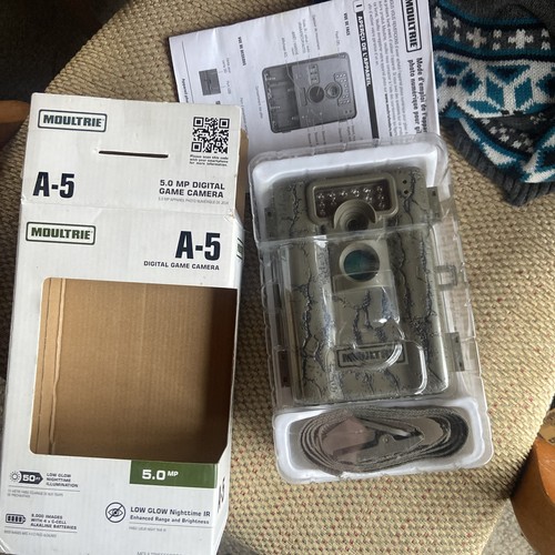 MOULTRIE A-5 Digital Game Camera Low-Glow Nighttime IR Trail Camera ...