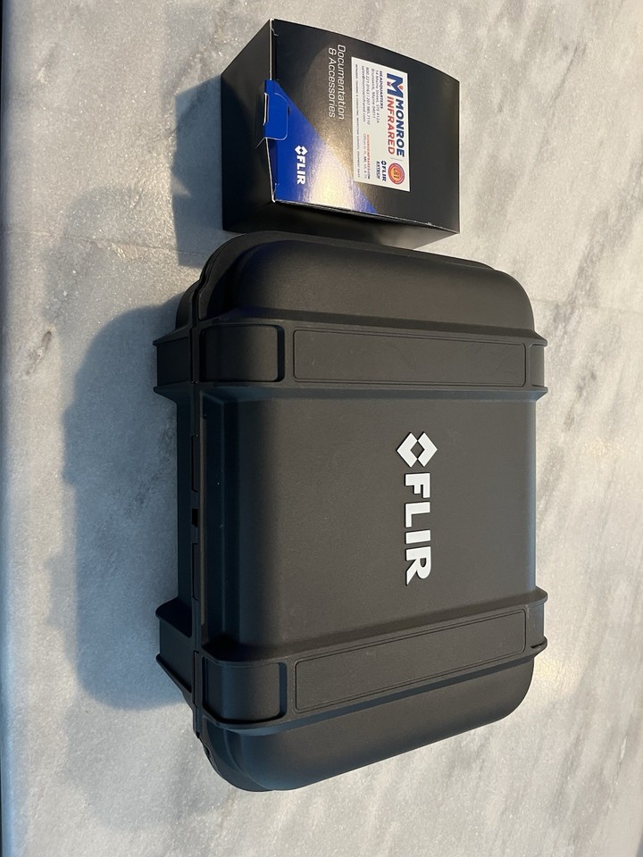 FLIR E8-XT WiFi Infrared Camera with case. Used in Excellent Condition | eBay
