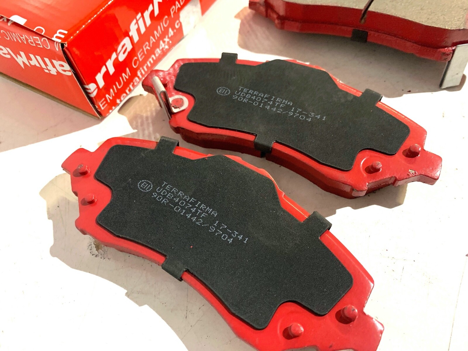 Front CERAMIC Brake Pads for Wrangler JK, Cherokee KK 68003701AA | eBay UK