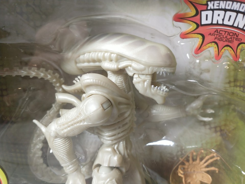 Aliens 7" Xenomorph Albino Drone Action Figure Special Edition 2021 ...