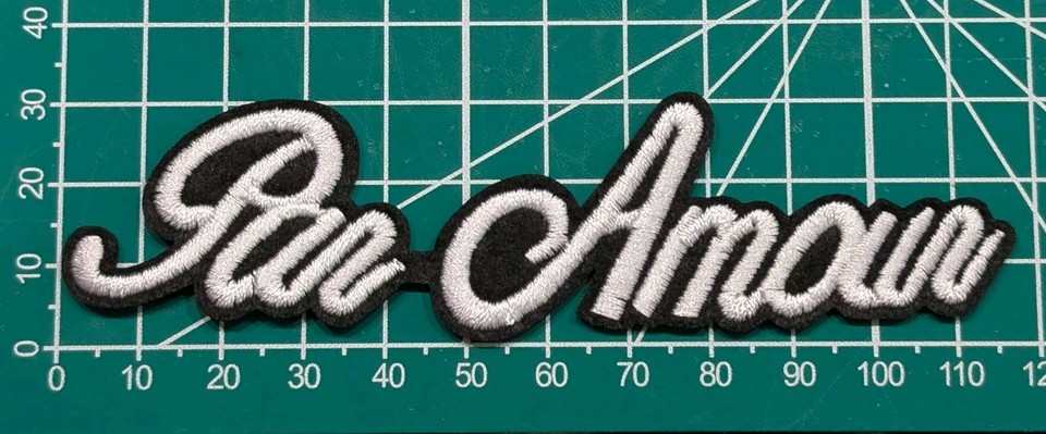 PARAMORE Iron On Patch + ONE FREE MUSIC STICKER! FREE SHIPPING | eBay
