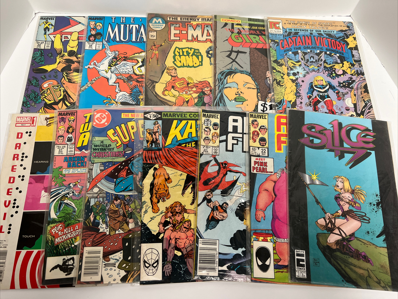 Lot of 12 Mixed Comic Lot (see pictures) Marvel / Dc / Pc / Comico Etc ...