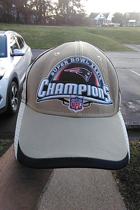 Super Bowl 39 Patriots Reebok On Field Locker Room Adjustable Back ...