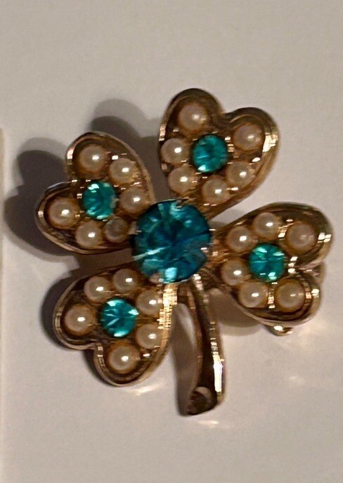 Vintage 50s Faux Pearl & Aqua Blue Glass Studded Shamrock Pin Clover ST ...