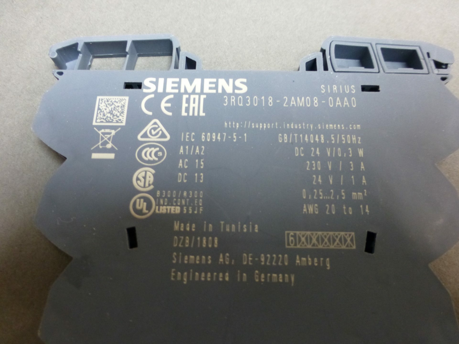 Siemens 3RQ3018-2AM08-0AA0 Relay 24V - NEW Surplus! | eBay