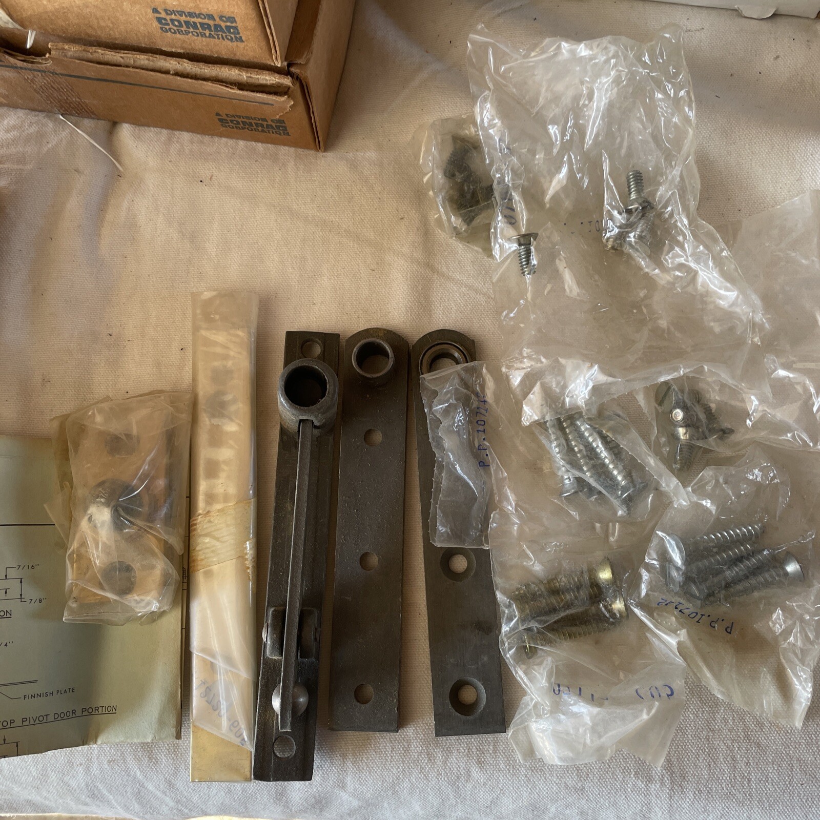 Rixson 128 3/4 Center Hung Hinge Polished Brass NOS | eBay