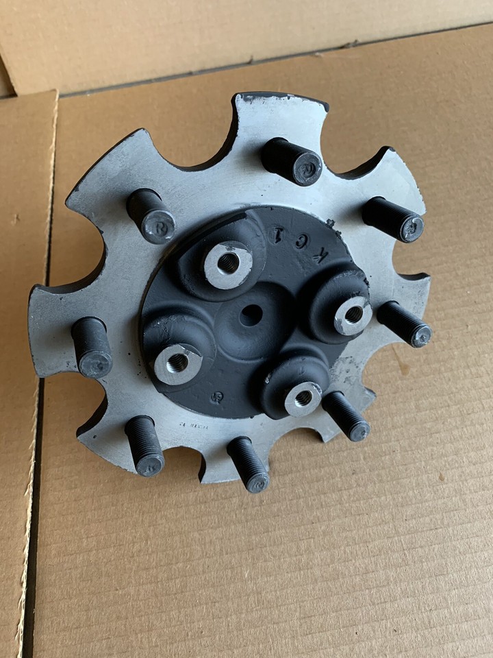 NOS M998 HMMWV HUMVEE WHEEL SPINDLE 5579061 | eBay