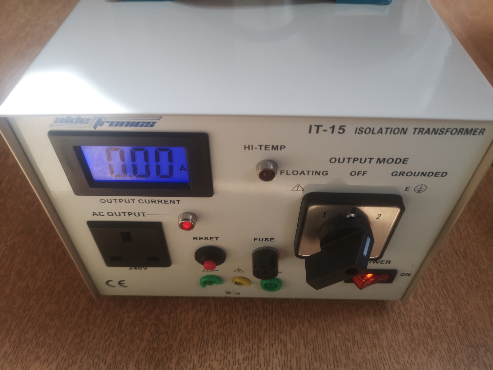 Shielded Toroidal Isolation Safety Transformer IT-15 (damaged banana ...