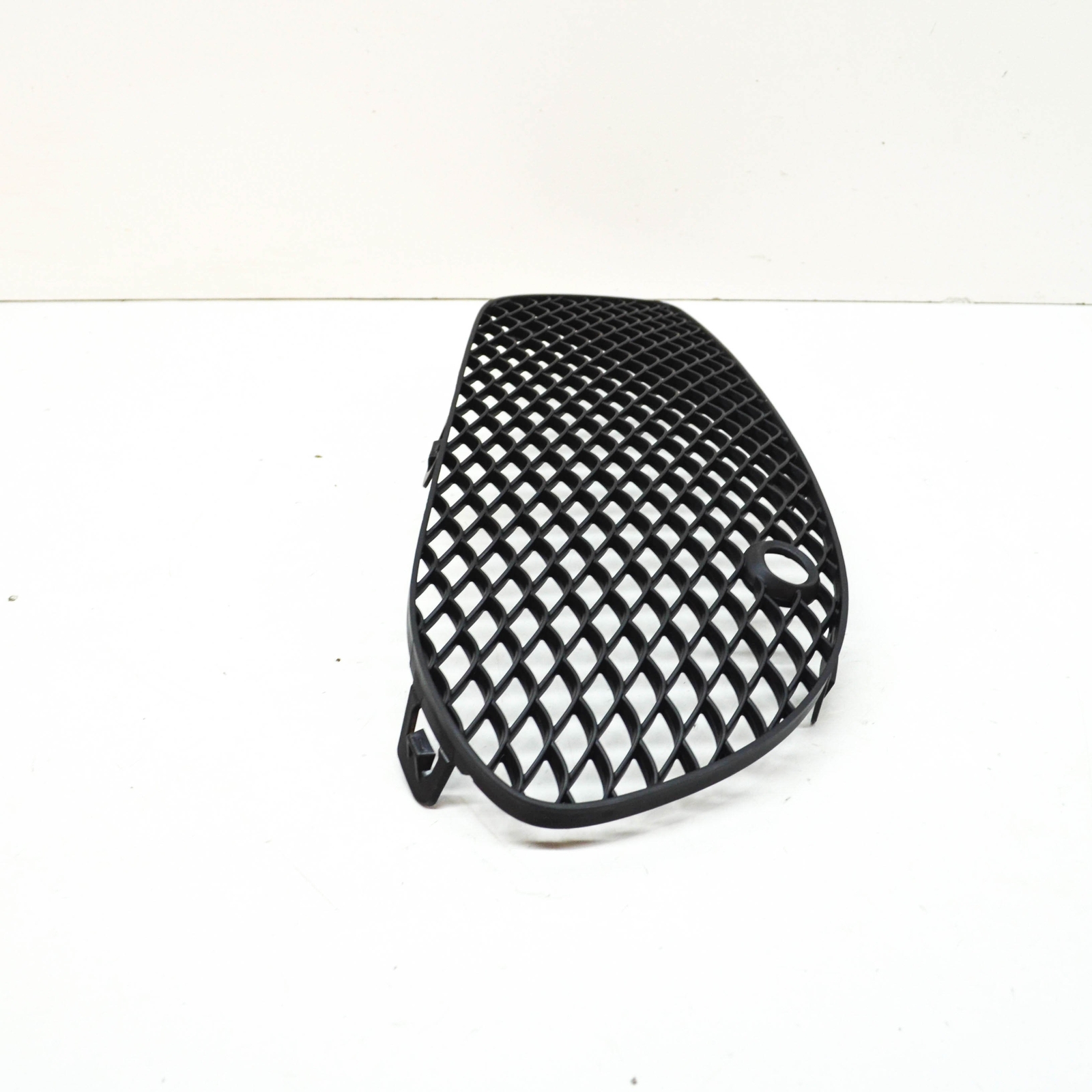 MERCEDES-BENZ C-CLASS W205 Front Bumper Left Grille A2058852523 2016 ...