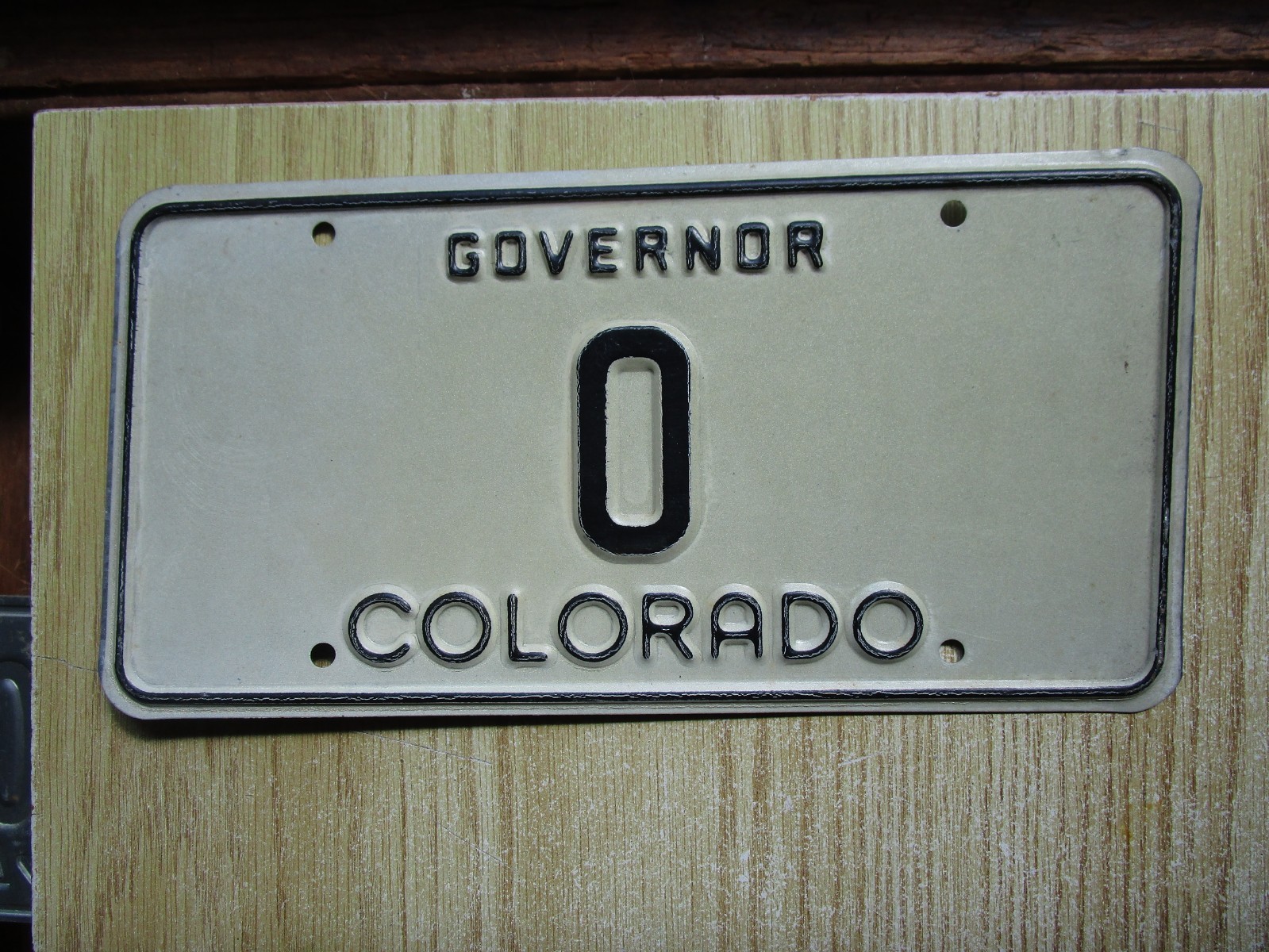 COLORADO 1990'S SAMPLE GOVERNOR LICENSE PLATE - ORIGINAL PAINT - NR - O ...