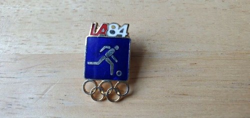 LA 1984 Soccer Football pin button Olympic Rings Olympics LA84 Los ...