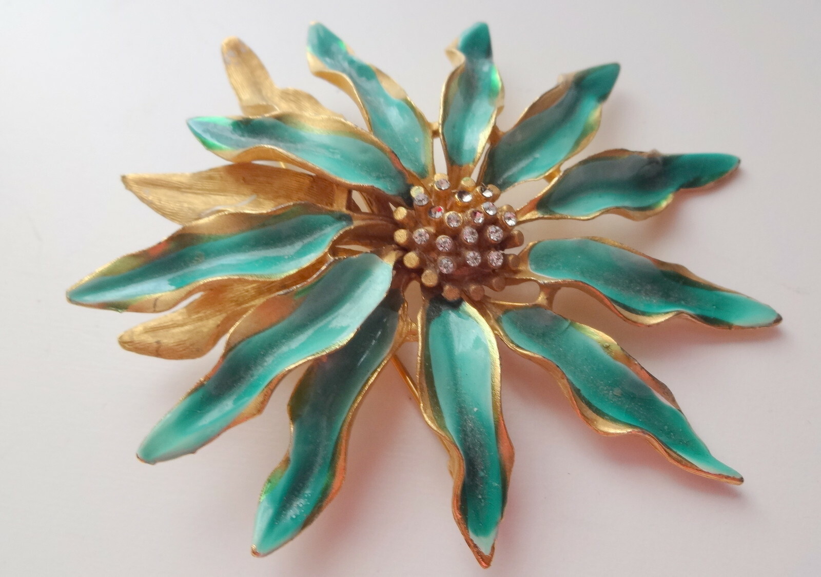 CAPRI Rhinestone Green Enamel Pot Metal Flower Christmas Poinsetia Pin ...