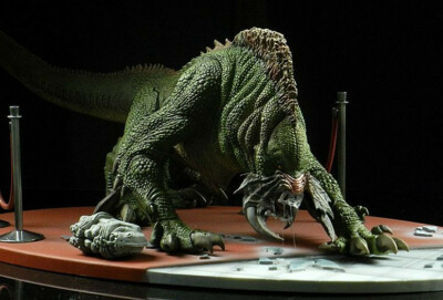 RELIC KATHOGA MONSTER PRE-PAINTED/ASSEMBLED STATUE /NEVER OPENED BOX ...