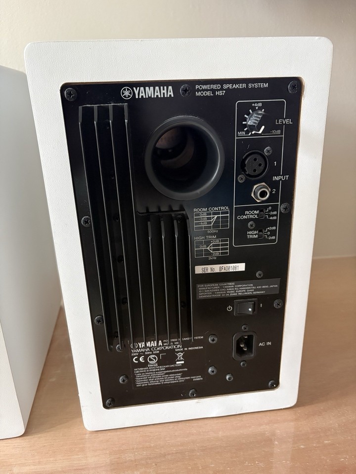 Pair of Yamaha HS7 Studio Monitors | eBay UK