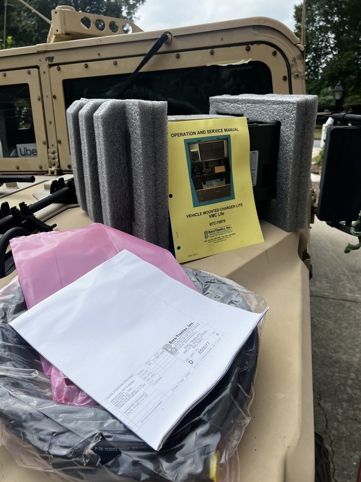 Bren-Tronics BTC-70870 battery charger *NOS* Hmmwv Humvee LMTV Military ...