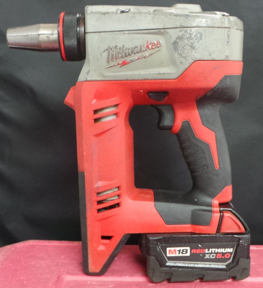 Milwaukee 2632-22XC M18 ProPEX Expansion Tool Kit With 5 ProPex ...