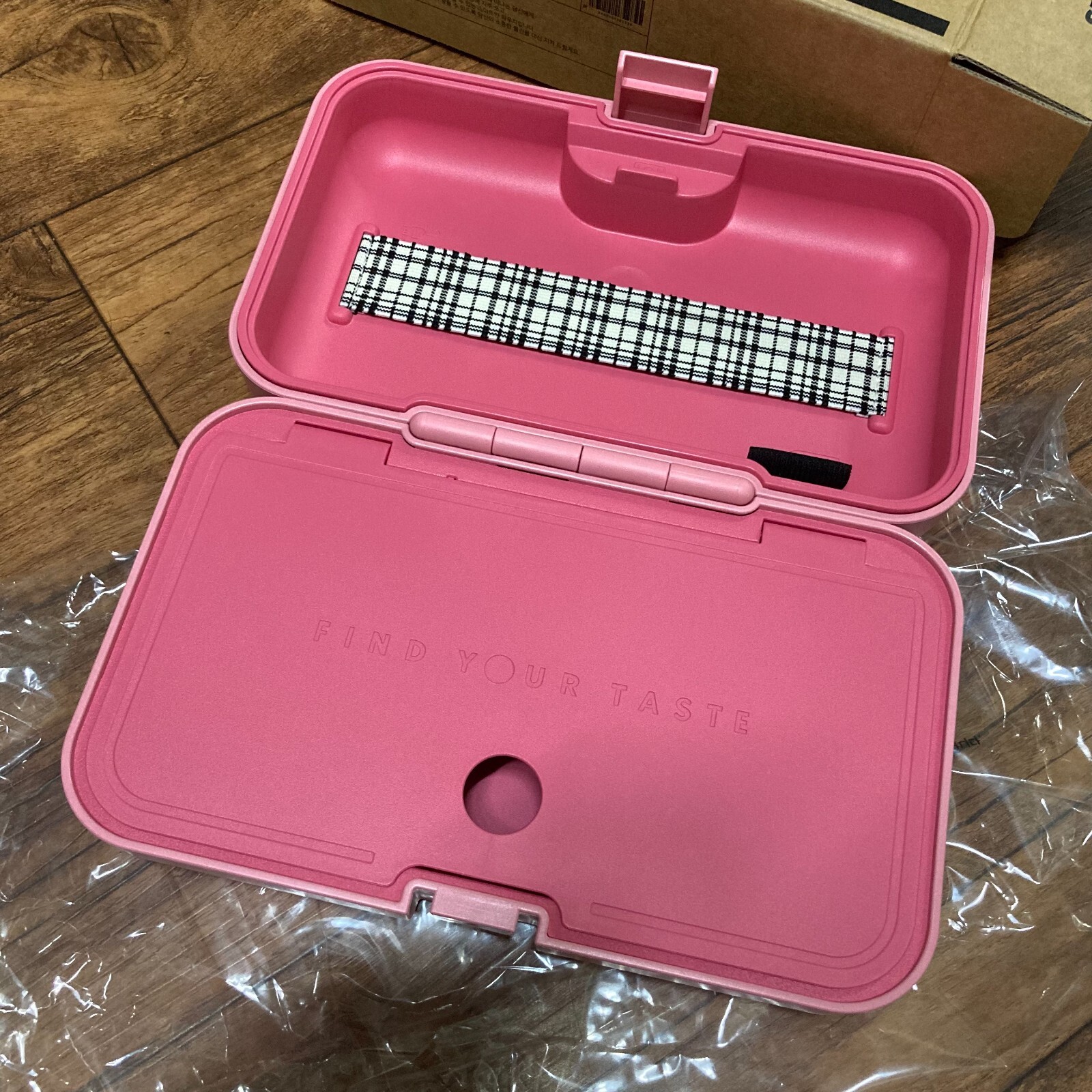 Starbucks Korea 2022 Summer TRAVEL CABIN POUCH Hard Case Organizing ...