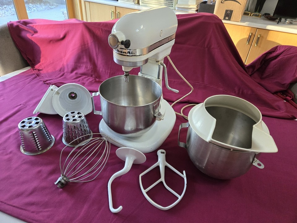K5A Kitchen Aid Mixer Original 4 Attachments, + Extra Bowl, shredder ...
