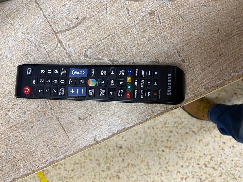 Samsung 40 inch Curved Smart TV Model Number UE40J6300AK - CS S68 | eBay UK