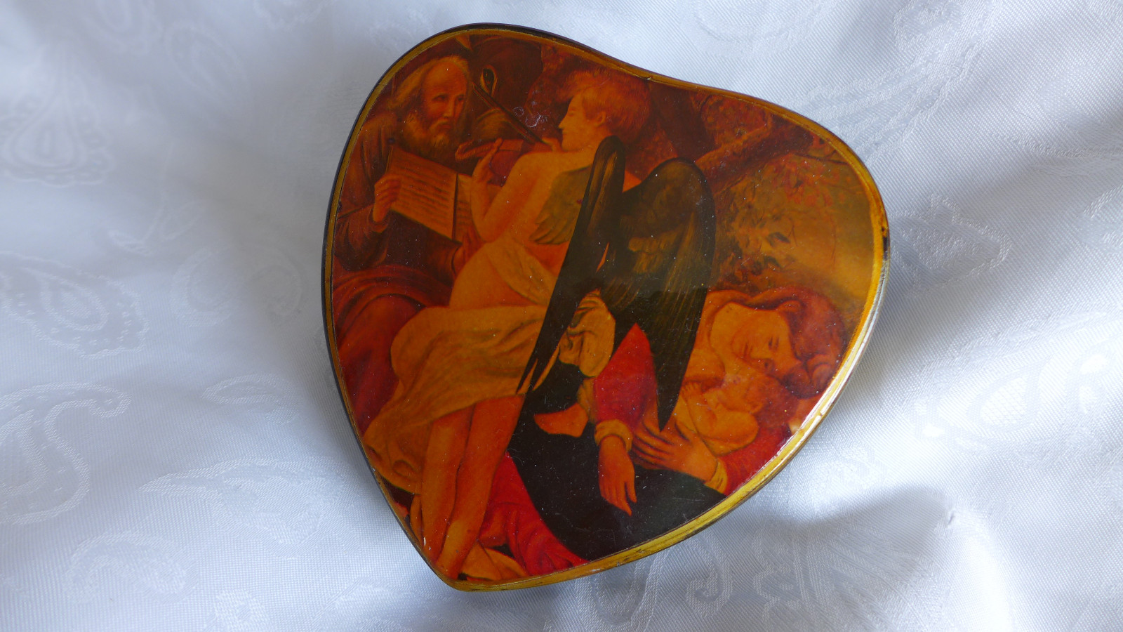 HANDMADE PAINTED HEART SHAPE BOX HOME DECOR FOR STORING TREASURE ITEMS ...