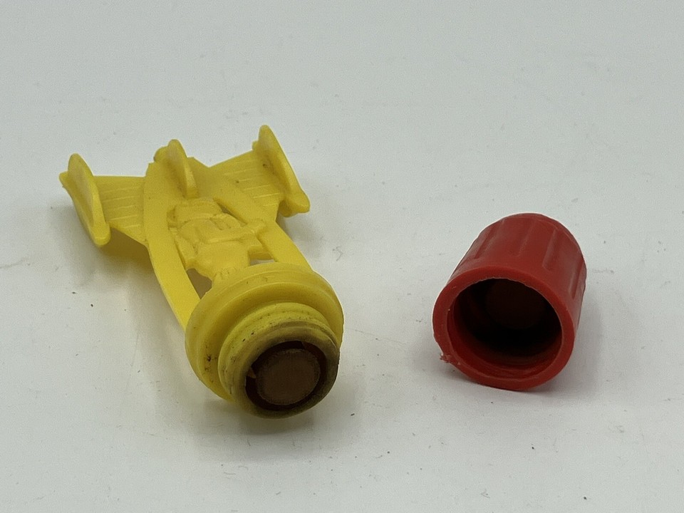 Rare Vintage Plastic 'Spaceman Rocket' Cap Bomb Toy Launcher Throwing ...