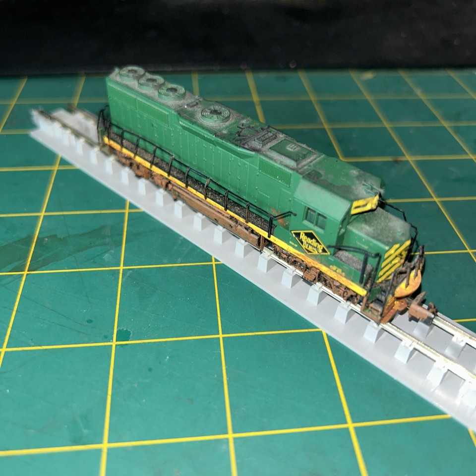 Atlas EMD GP38 Diesal Loco Reading Weathered Unboxed American USA N ...