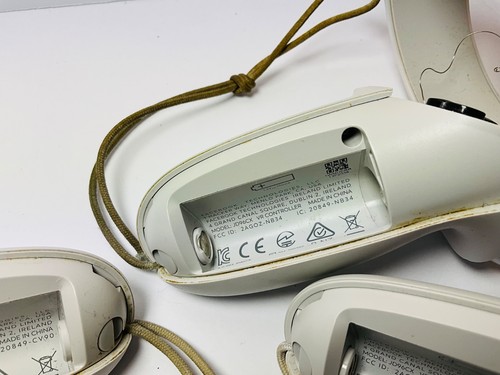 Lot of 3 Oculus Meta Quest 2 VR Controllers Only Broken PARTS ONLY Read ...