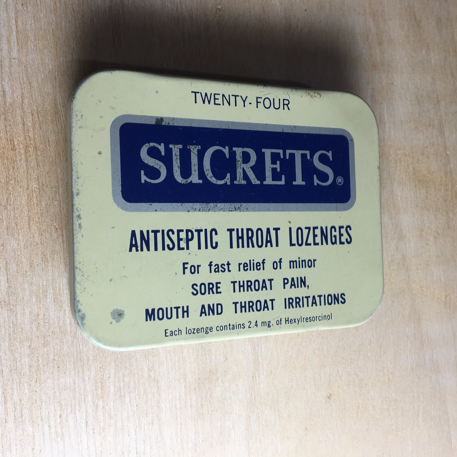 Vintage Sucrets Tin Medecine Advertising Merck & Co 3" Antiseptic ...