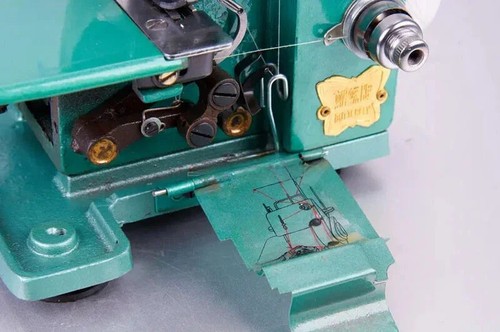 Speed Adjustable Sewing Machines Overlock Industrial Interlock Sewing ...