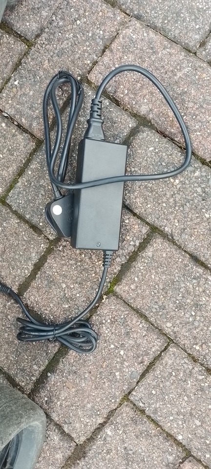 PowaKaddy electric golf trolley lithium battery, charger, winter wheels ...