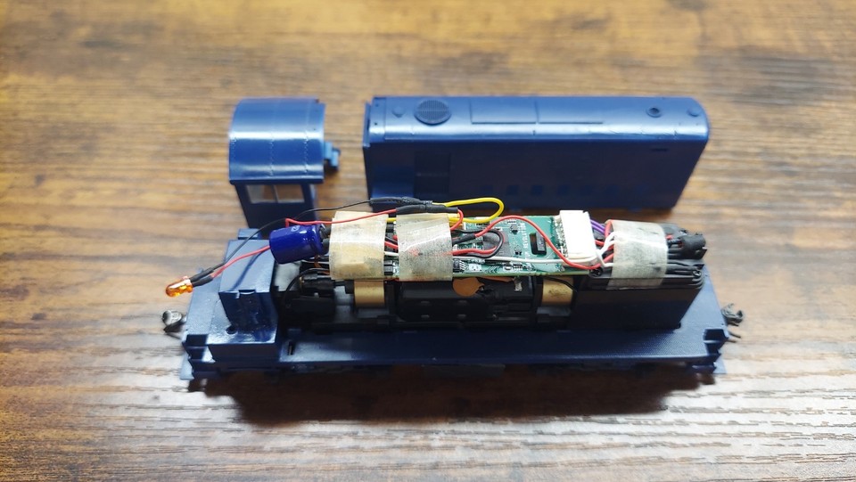 HO Scale Atlas HH600/660 Undecorated W/ DCC & Sound | eBay
