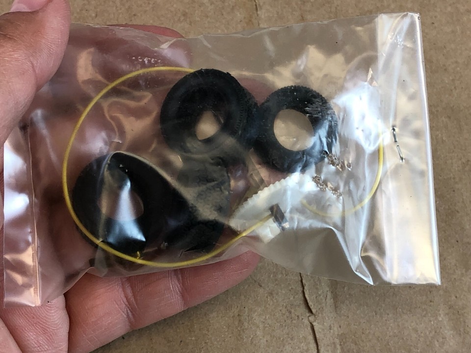 OPEN BOX Otaki 1:28 Motorized Model Kit CHAPARRAL 2H No. 0T3-40 Sealed ...