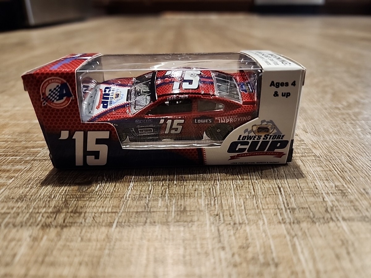 2015 Nascar Diecast 1 64