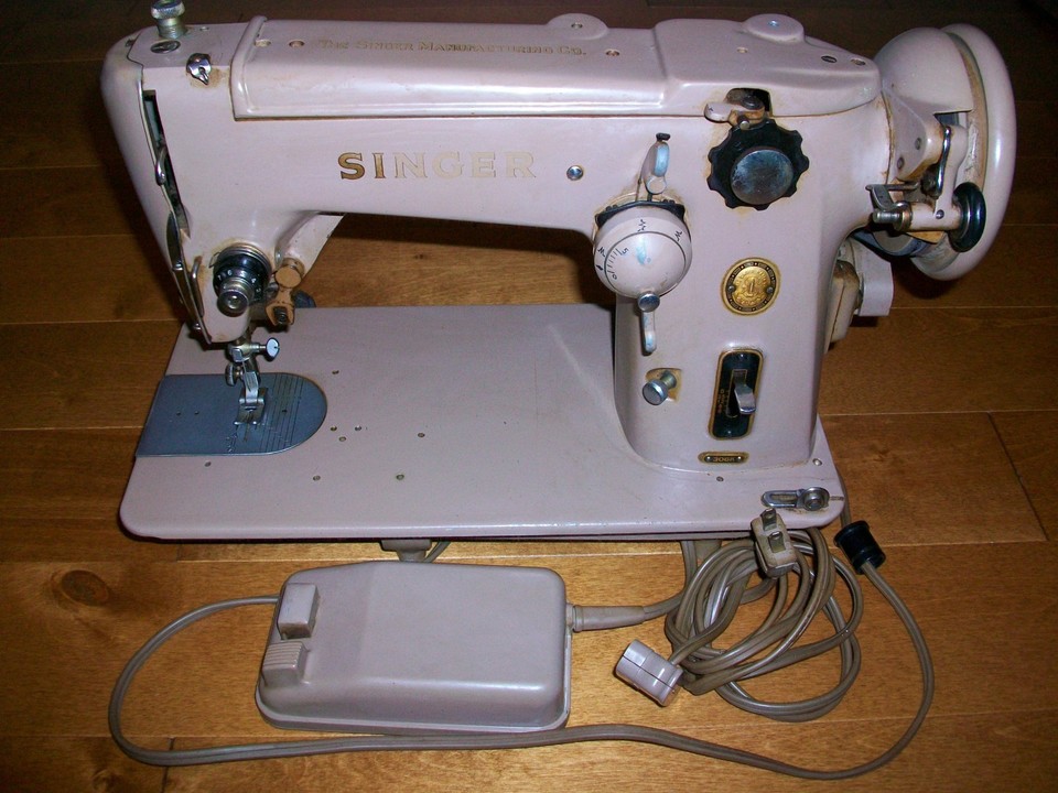Vintage Singer 306K Sewing Machine + Singer 194828 Pedal + Light +35 ...