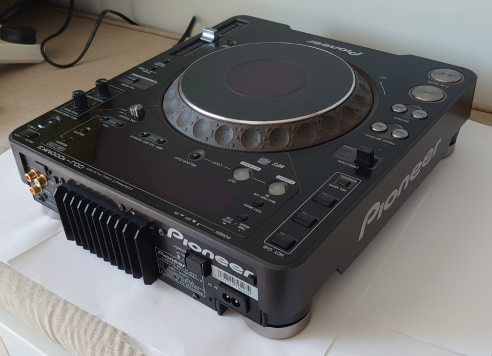 PIONEER CDJ 1000 Mk3 DJ CD Deck Player - VGC!! | eBay UK