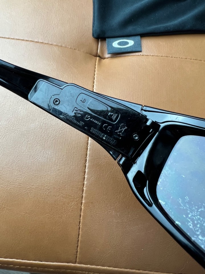 Oakley Split Thump 1GB 200-2010 Sunglasses NEED LENSES | eBay