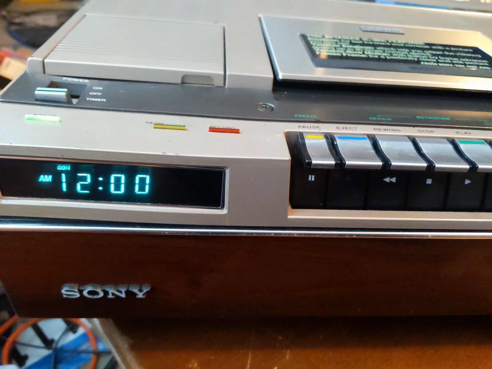 Sony Betamax Video Cassette Recorder Time Commander SL-5800 Powers Up ...
